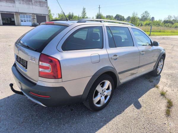 Dzeltens Skoda Octavia Scout 2008 Kelmė, ar dzinēja tilpumu 2.00 L un nobraukumu 232 tūkst. km par 2950 €, foto 4 vietnē AUTOMOTO.COM.LV