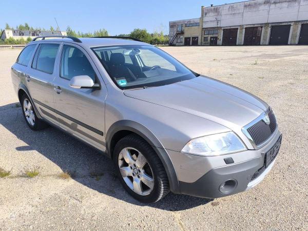 Dzeltens Skoda Octavia Scout 2008 Kelmė, ar dzinēja tilpumu 2.00 L un nobraukumu 232 tūkst. km par 2950 €, foto 6 vietnē AUTOMOTO.COM.LV