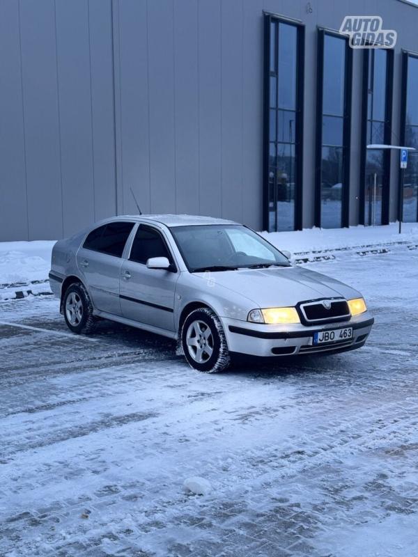 Skoda Octavia 2001 in Vilnius, with an engine capacity of 1.90 L and mileage of 300 thousand km for 999 €, photo 1 on AUTOMOTO.COM.LV