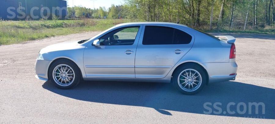 Skoda Octavia 2006 Liepāja, ar dzinēja tilpumu 2.00 L un nobraukumu 242 tūkst. km par 4000 €, foto 3 vietnē AUTOMOTO.COM.LV
