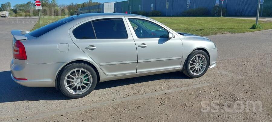 Skoda Octavia 2006 Liepāja, ar dzinēja tilpumu 2.00 L un nobraukumu 242 tūkst. km par 4000 €, foto 5 vietnē AUTOMOTO.COM.LV