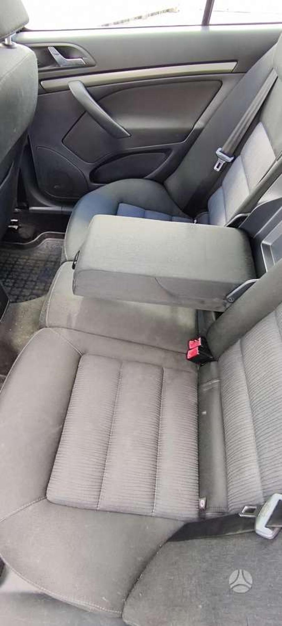 Skoda Octavia 2006 in Vilnius, with an engine capacity of 1.90 L and mileage of 367 thousand km for 1499 €, photo 38 on AUTOMOTO.COM.LV