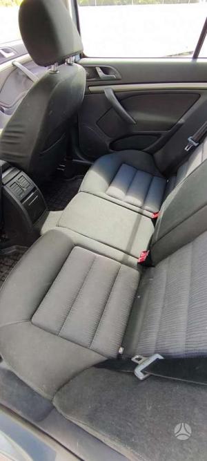 Skoda Octavia 2006 in Vilnius, with an engine capacity of 1.90 L and mileage of 367 thousand km for 1499 €, photo 39 on AUTOMOTO.COM.LV