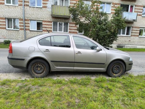 Skoda Octavia 2008 in Jurmala, with an engine capacity of 1.80 L and mileage of 163 thousand km for 1650 €, photo 5 on AUTOMOTO.COM.LV