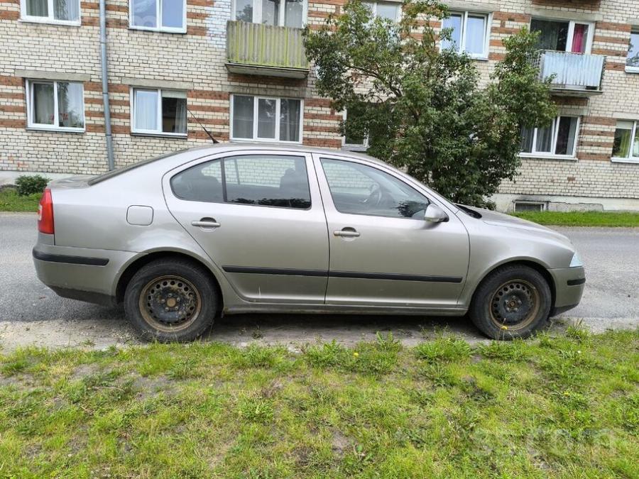 Skoda Octavia 2008 in Jurmala, with an engine capacity of 1.80 L and mileage of 163 thousand km for 1650 €, photo 5 on AUTOMOTO.COM.LV