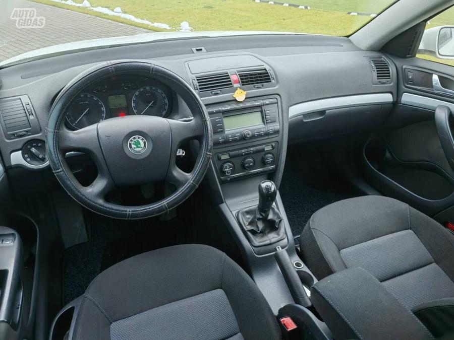 Skoda Octavia 2008 Šilutė, ar dzinēja tilpumu 1.90 L un nobraukumu 402 tūkst. km par 1999 €, foto 12 vietnē AUTOMOTO.COM.LV