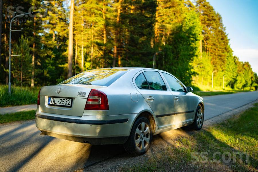 Skoda Octavia 2008 in Riga, with an engine capacity of 2.00 L and mileage of 338 thousand km for 900 €, photo 5 on AUTOMOTO.COM.LV
