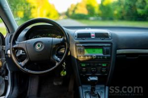 Skoda Octavia 2008 in Riga, with an engine capacity of 2.00 L and mileage of 338 thousand km for 900 €, photo 12 on AUTOMOTO.COM.LV