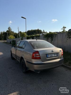Skoda Octavia 2008 Kauņa, ar dzinēja tilpumu 1.60 L un nobraukumu 280 tūkst. km par 750 €, foto 5 vietnē AUTOMOTO.COM.LV