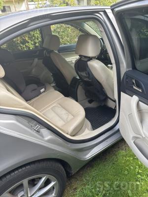 Skoda Octavia 2008 Rīga, ar dzinēja tilpumu 1.90 L un nobraukumu 234 tūkst. km par 2000 €, foto 9 vietnē AUTOMOTO.COM.LV