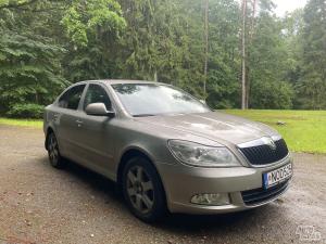 Шкода Октавия 2010 в Укмерге, объемом двигателя 1.90 л и пробегом 334 тыс. км за 1750 €, фото  на AUTOMOTO.COM.LV