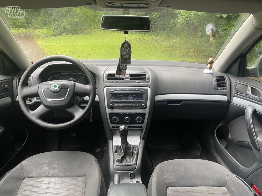 Skoda Octavia 2010 Ukmergė, ar dzinēja tilpumu 1.90 L un nobraukumu 334 tūkst. km par 1750 €, foto 6 vietnē AUTOMOTO.COM.LV