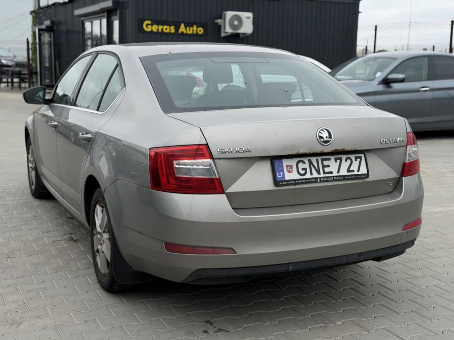 Skoda Octavia 2013 in Vilnius, with an engine capacity of 0.00 L and mileage of 0 thousand km for 2500 €, photo 4 on AUTOMOTO.COM.LV