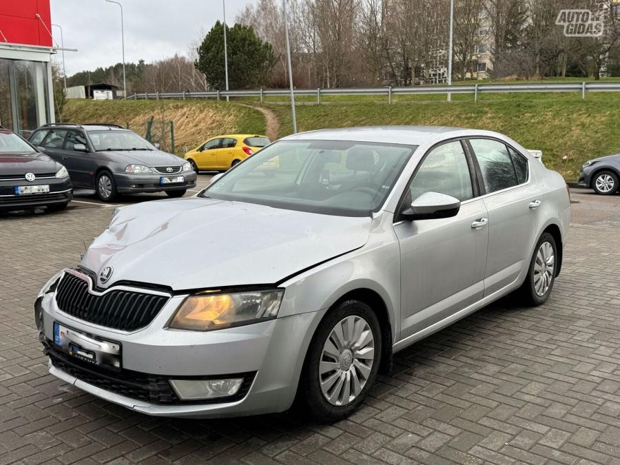 Skoda Octavia 2014 in Vilnius, with an engine capacity of 1.60 L and mileage of 300 thousand km for 2350 €, photo 1 on AUTOMOTO.COM.LV