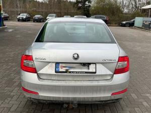 Skoda Octavia 2014 in Vilnius, with an engine capacity of 1.60 L and mileage of 300 thousand km for 2350 €, photo 7 on AUTOMOTO.COM.LV