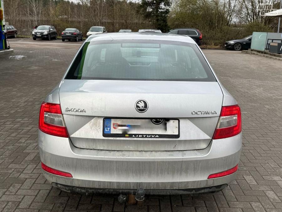 Skoda Octavia 2014 in Vilnius, with an engine capacity of 1.60 L and mileage of 300 thousand km for 2350 €, photo 7 on AUTOMOTO.COM.LV