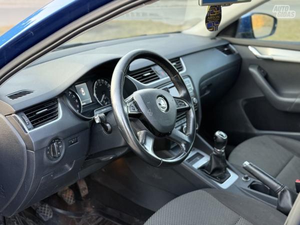 Skoda Octavia 2014 in Vilnius, with an engine capacity of 1.90 L and mileage of 279 thousand km for 4900 €, photo 9 on AUTOMOTO.COM.LV