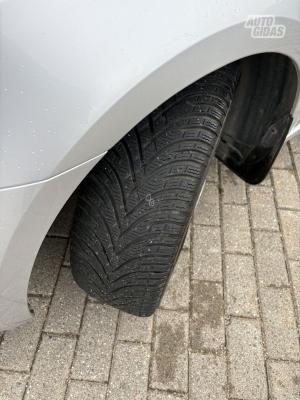 Skoda Octavia 2014 in Vilnius, with an engine capacity of 1.60 L and mileage of 295 thousand km for 3950 €, photo 14 on AUTOMOTO.COM.LV
