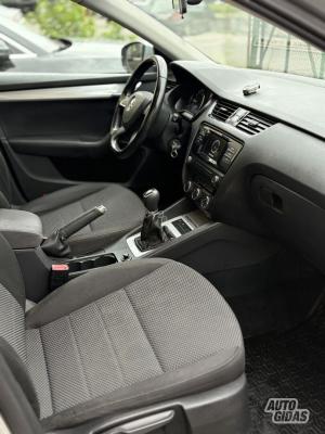 Skoda Octavia 2014 in Vilnius, with an engine capacity of 1.60 L and mileage of 295 thousand km for 3950 €, photo 16 on AUTOMOTO.COM.LV