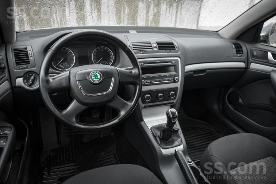 Skoda Octavia 2014 Rīga, ar dzinēja tilpumu 1.60 L un nobraukumu 166 tūkst. km par 3750 €, foto 17 vietnē AUTOMOTO.COM.LV