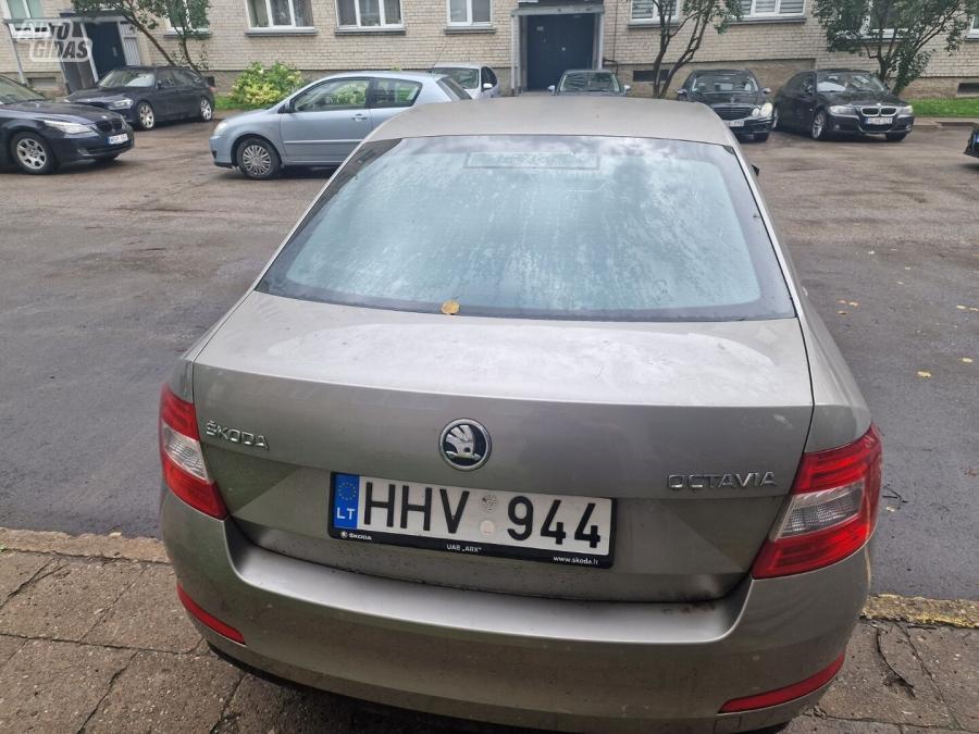 Шкода Октавия 2014 в Клайпеда, объемом двигателя 1.60 л и пробегом 209 тыс. км за 3600 €, фото 7 на AUTOMOTO.COM.LV