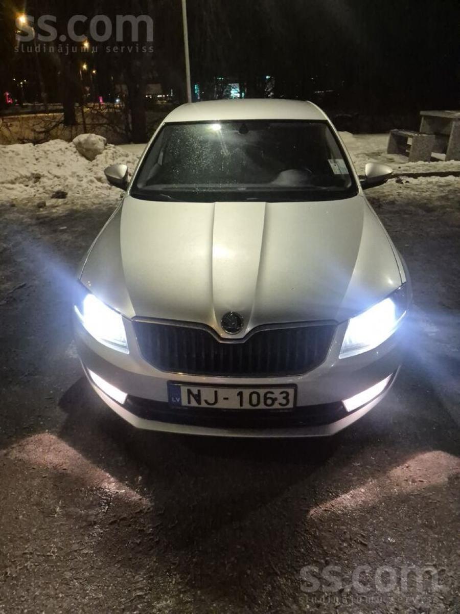 Skoda Octavia 2015 in Riga, with an engine capacity of 2.00 L and mileage of 358 thousand km for 4500 €, photo 1 on AUTOMOTO.COM.LV
