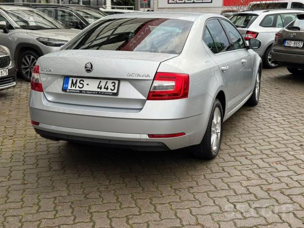 Skoda Octavia 2020 in Riga, with an engine capacity of 1.60 L and mileage of 93 thousand km for 14850 €, photo 4 on AUTOMOTO.COM.LV