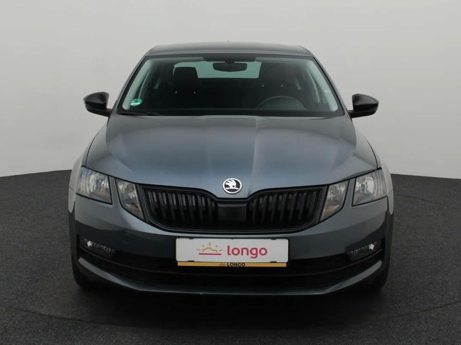 Skoda Octavia 2020 in Vilnius, with an engine capacity of 1.50 L and mileage of 169 thousand km for 13699 €, photo 4 on AUTOMOTO.COM.LV
