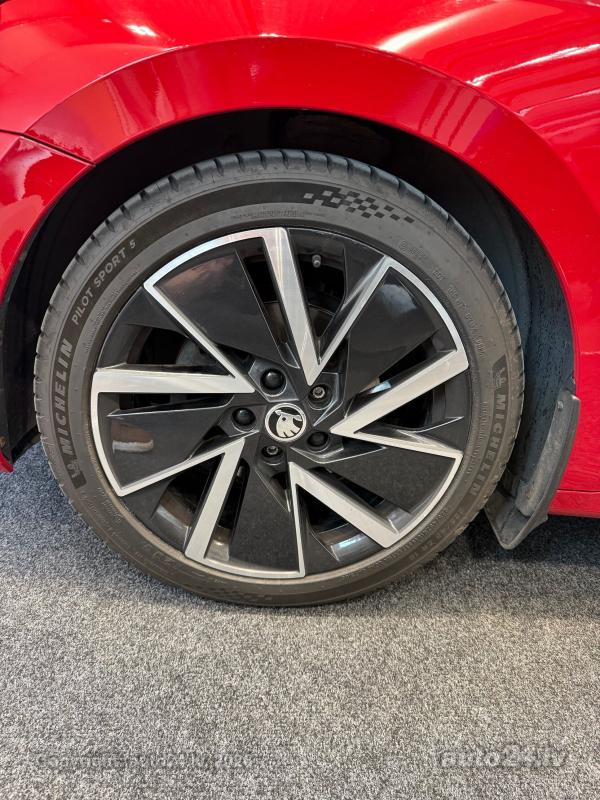 Skoda Octavia 2021 in Rakvere, with an engine capacity of 1.50 L and mileage of 252 thousand km for 18000 €, photo 4 on AUTOMOTO.COM.LV
