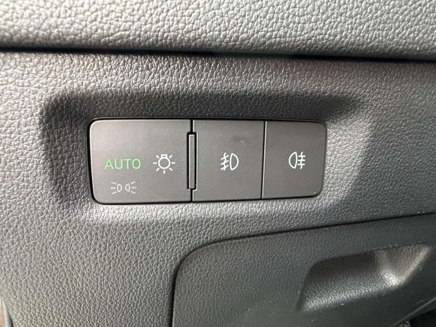Skoda Octavia 2021 in Klaipeda, with an engine capacity of 1.00 L and mileage of 126 thousand km for 15900 €, photo 13 on AUTOMOTO.COM.LV