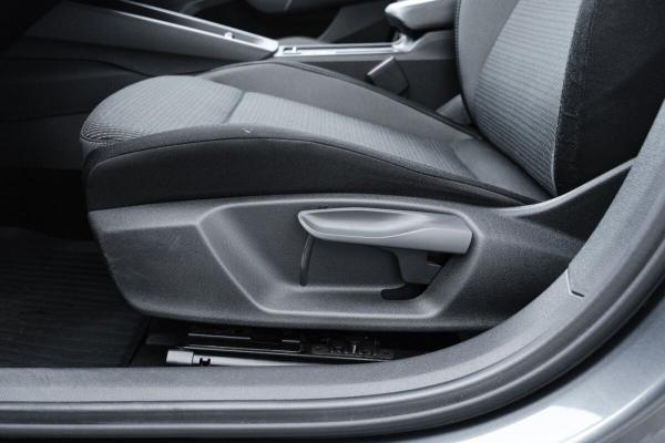 Skoda Octavia 2021 Mārupe, ar dzinēja tilpumu 1.50 L un nobraukumu 44 tūkst. km par 22900 €, foto 10 vietnē AUTOMOTO.COM.LV