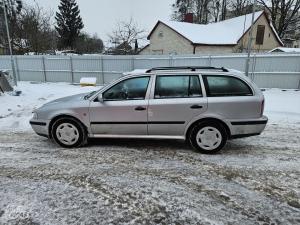 Skoda Octavia 2000 in Prienai, with an engine capacity of 1.90 L and mileage of 402 thousand km for 750 €, photo 4 on AUTOMOTO.COM.LV