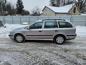 Skoda Octavia 2000 in Prienai, with an engine capacity of 1.90 L and mileage of 313 thousand km for 700 €, photo 4 on AUTOMOTO.COM.LV