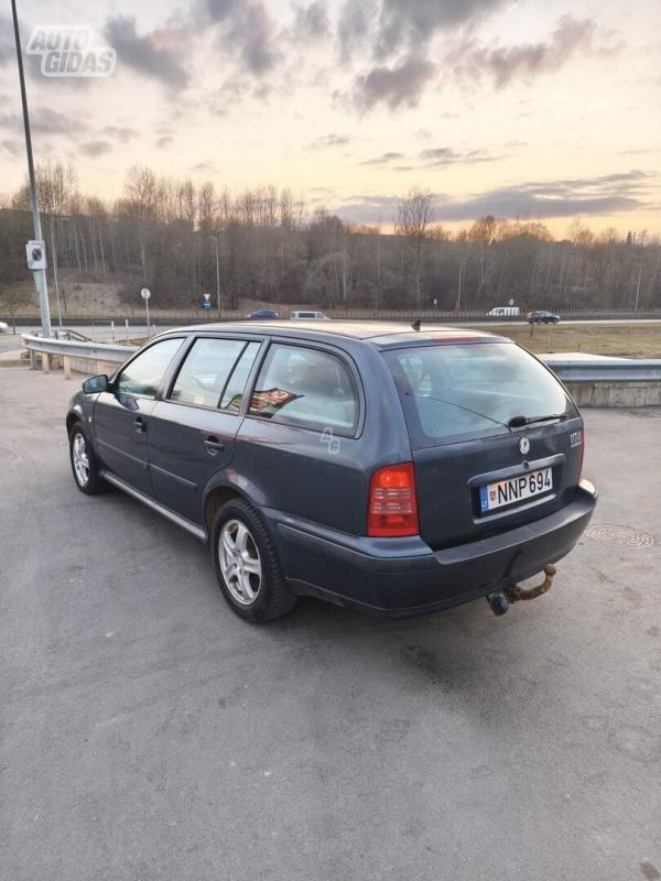 Skoda Octavia 2000 in Vilnius, with an engine capacity of 1.80 L and mileage of 349 thousand km for 800 €, photo 4 on AUTOMOTO.COM.LV