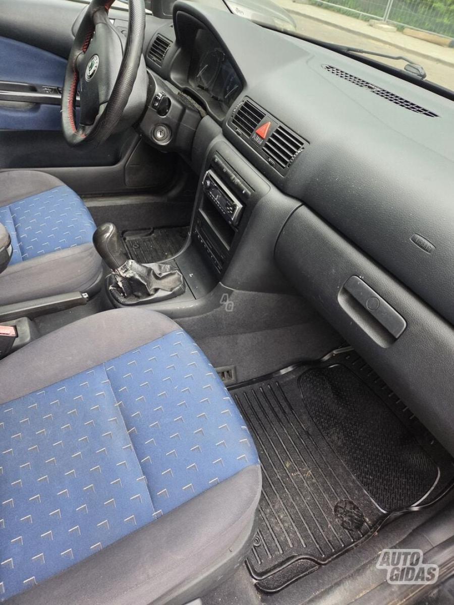 Skoda Octavia 2001 Viļņa, ar dzinēja tilpumu 1.90 L un nobraukumu 297 tūkst. km par 1300 €, foto 8 vietnē AUTOMOTO.COM.LV