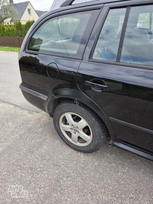 Skoda Octavia 2001 Viļņa, ar dzinēja tilpumu 1.90 L un nobraukumu 297 tūkst. km par 1300 €, foto 21 vietnē AUTOMOTO.COM.LV