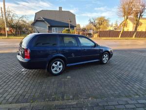 Skoda Octavia 2003 Šauļi, ar dzinēja tilpumu 1.90 L un nobraukumu 361 tūkst. km par 600 €, foto 4 vietnē AUTOMOTO.COM.LV