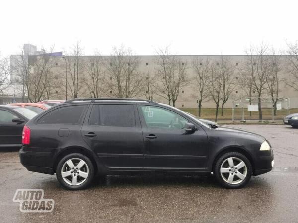 Skoda Octavia 2004 in Vilnius, with an engine capacity of 1.90 L and mileage of 300 thousand km for 890 €, photo 1 on AUTOMOTO.COM.LV