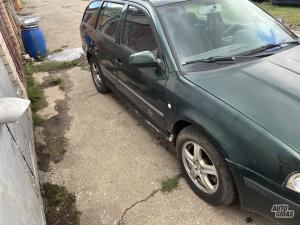 Skoda Octavia 2004 in Panevezys, with an engine capacity of 1.90 L and mileage of 293 thousand km for 450 €, photo 4 on AUTOMOTO.COM.LV