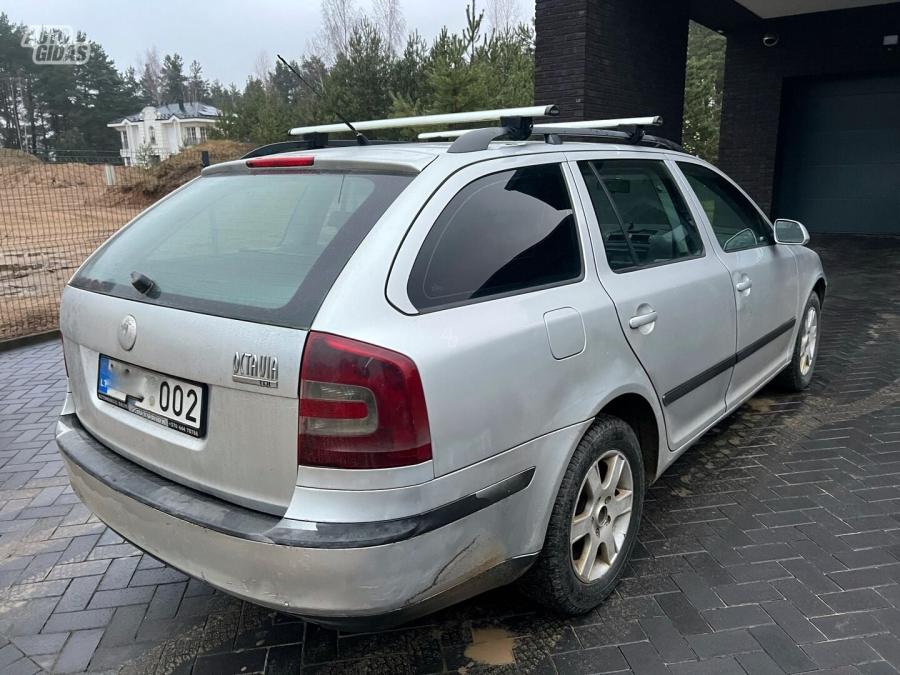 Skoda Octavia 2005 in Vilnius, with an engine capacity of 1.90 L and mileage of 350 thousand km for 889 €, photo 4 on AUTOMOTO.COM.LV