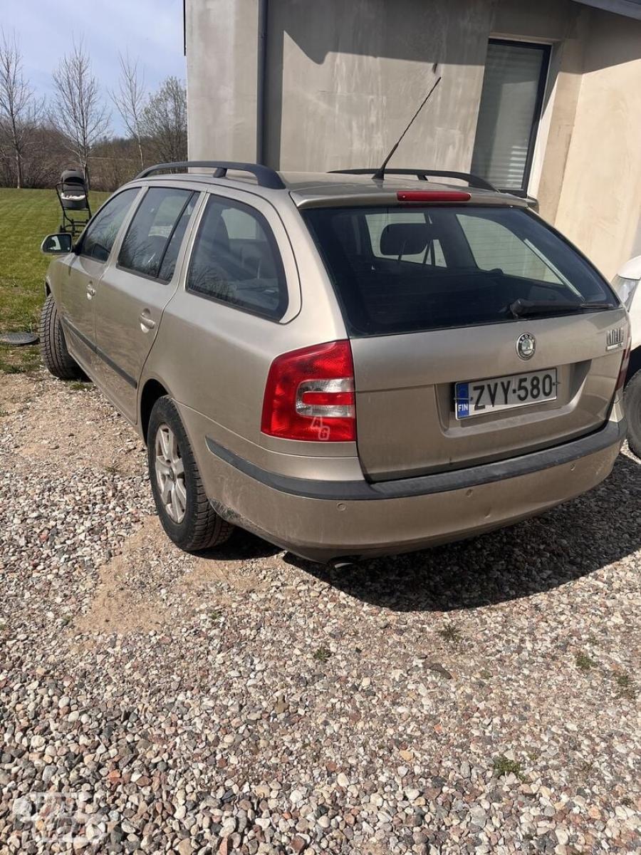 Skoda Octavia 2005 Klaipėda, ar dzinēja tilpumu 1.60 L un nobraukumu 225 tūkst. km par 1000 €, foto 4 vietnē AUTOMOTO.COM.LV
