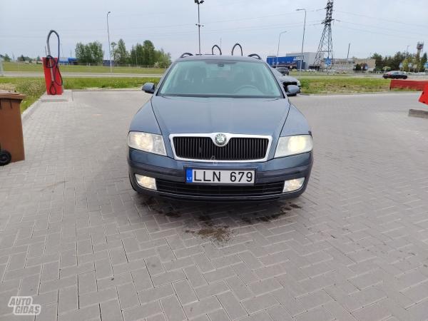 Skoda Octavia 2005 in Mazeikiai, with an engine capacity of 2.00 L and mileage of 320 thousand km for 1550 €, photo 2 on AUTOMOTO.COM.LV