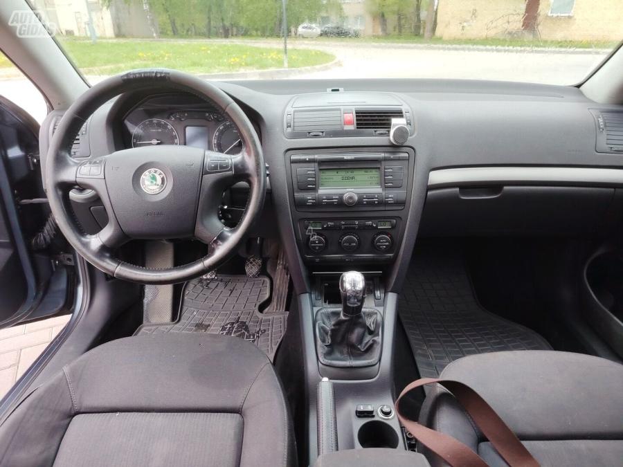Skoda Octavia 2005 Mažeikiai, ar dzinēja tilpumu 2.00 L un nobraukumu 320 tūkst. km par 1550 €, foto 10 vietnē AUTOMOTO.COM.LV