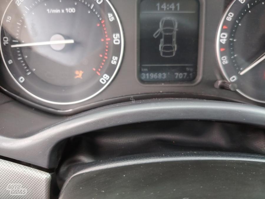 Skoda Octavia 2005 Mažeikiai, ar dzinēja tilpumu 2.00 L un nobraukumu 320 tūkst. km par 1550 €, foto 13 vietnē AUTOMOTO.COM.LV