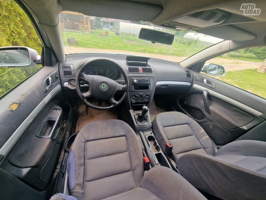 Шкода Октавия 2005 в Аникщяй, объемом двигателя 1.90 л и пробегом 299 тыс. км за 350 €, фото 6 на AUTOMOTO.COM.LV