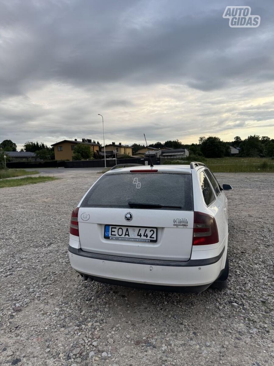 Skoda Octavia 2005 Viļņa, ar dzinēja tilpumu 2.00 L un nobraukumu 408 tūkst. km par 1600 €, foto 5 vietnē AUTOMOTO.COM.LV