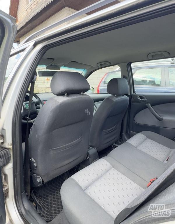 Skoda Octavia 2005 Viļņa, ar dzinēja tilpumu 1.90 L un nobraukumu 275 tūkst. km par 2500 €, foto 5 vietnē AUTOMOTO.COM.LV