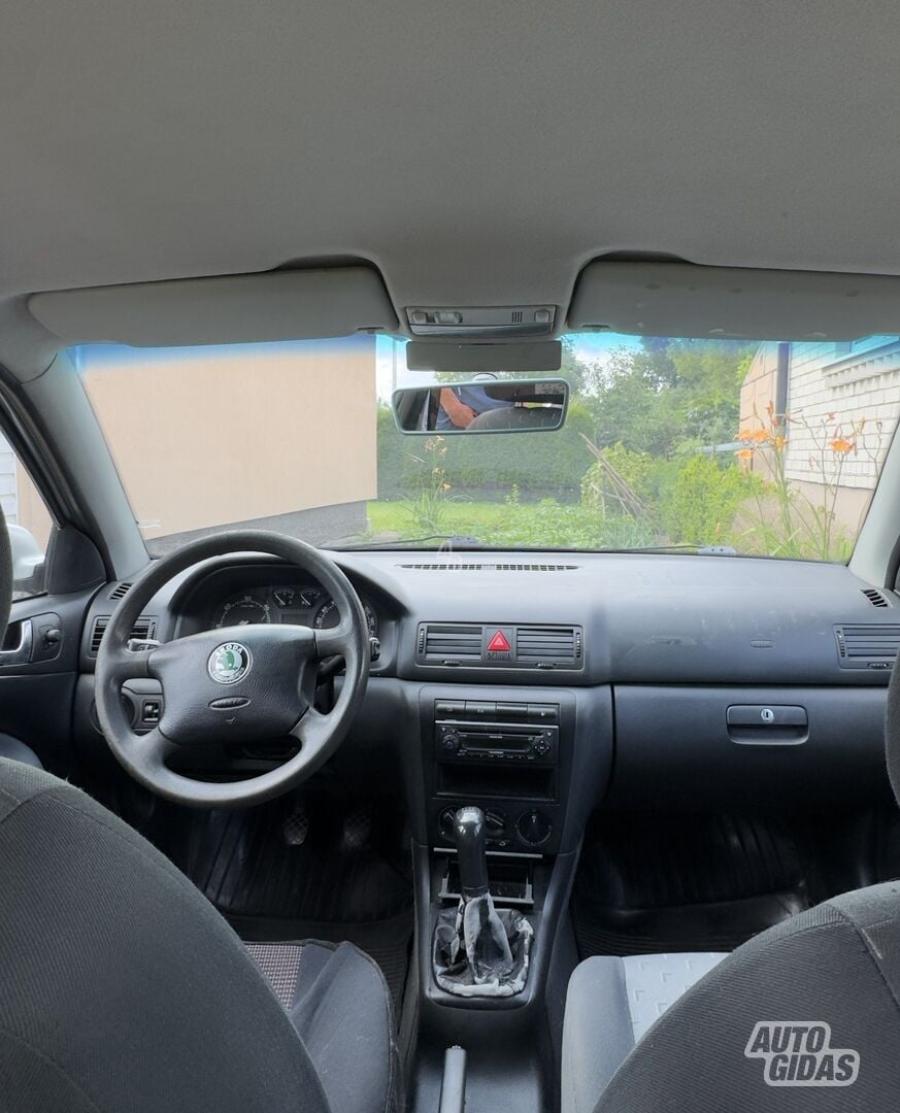 Skoda Octavia 2005 in Vilnius, with an engine capacity of 1.90 L and mileage of 275 thousand km for 2500 €, photo 7 on AUTOMOTO.COM.LV