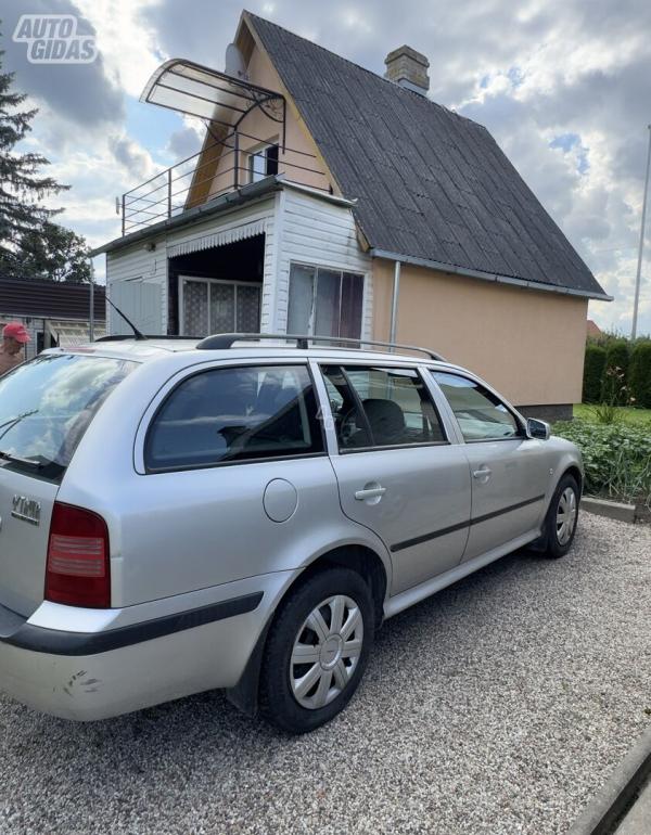 Skoda Octavia 2005 in Vilnius, with an engine capacity of 1.90 L and mileage of 275 thousand km for 2250 €, photo 4 on AUTOMOTO.COM.LV