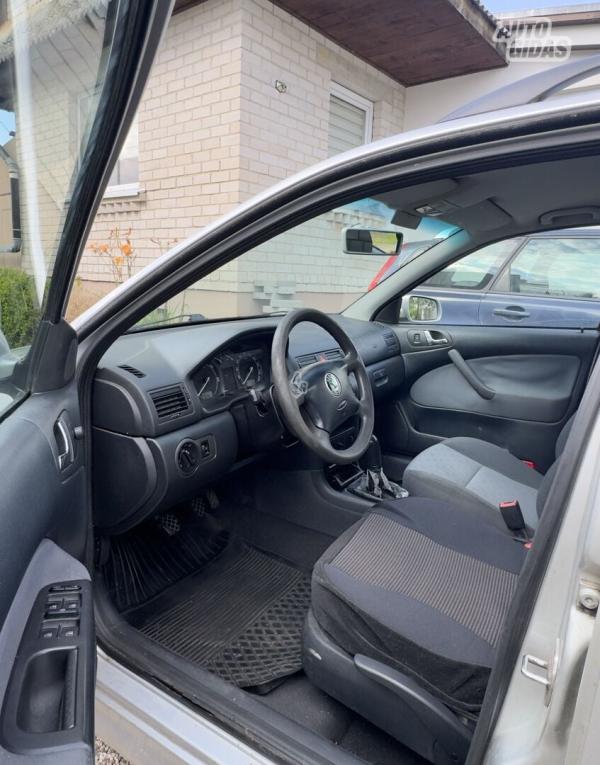Skoda Octavia 2005 in Vilnius, with an engine capacity of 1.90 L and mileage of 275 thousand km for 2250 €, photo 8 on AUTOMOTO.COM.LV